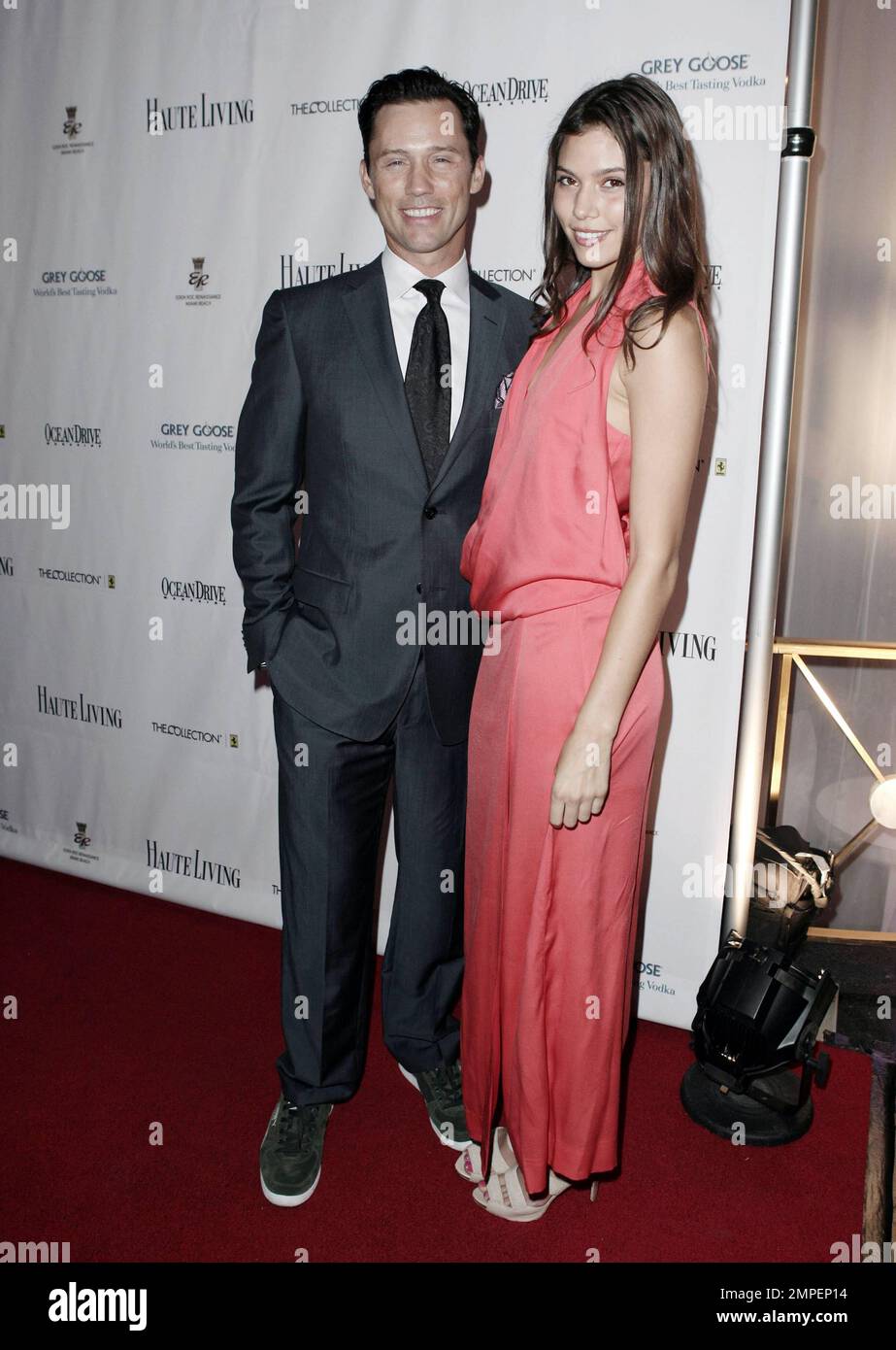 Jeffrey Donovan Married Michelle Woods