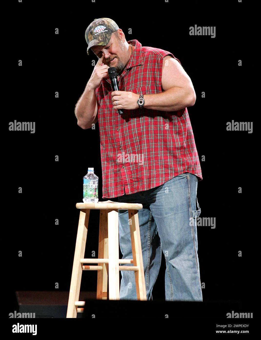 Larry the cable guy hi-res stock photography and images - Alamy