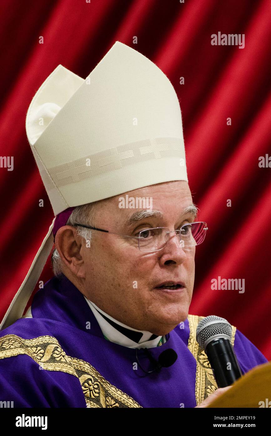 Philadelphia Archbishop Charles Chaput celebrate Mass with inmates at ...