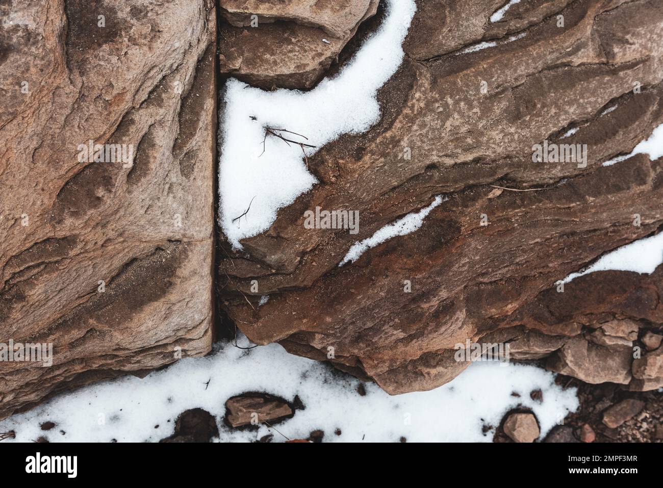 Stone rock with snow, granite, texture Stock Photo - Alamy
