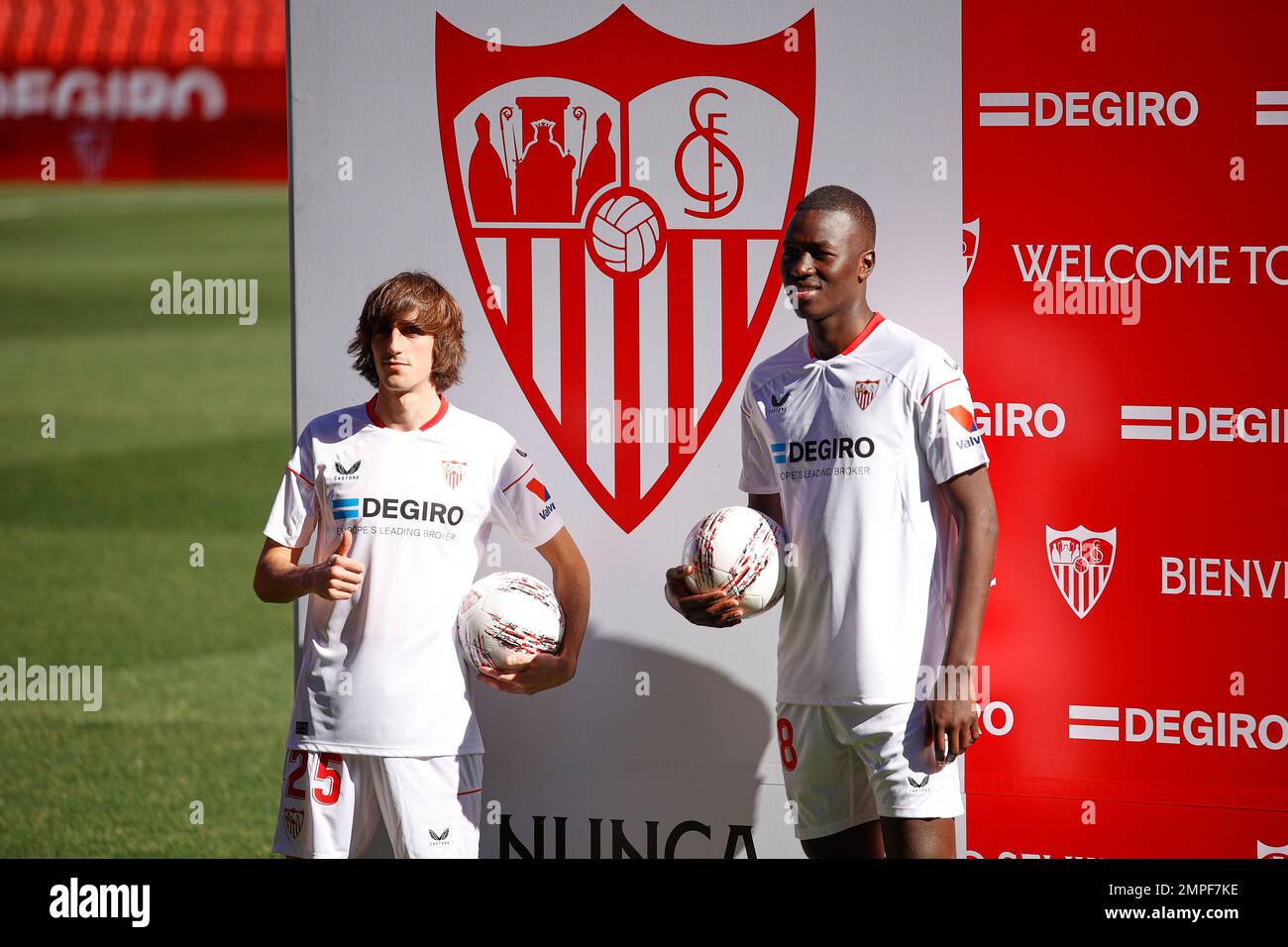 Seville, Spain. 31st Jan, 2023. Footballers Bryan Gil (L) and Pape ...