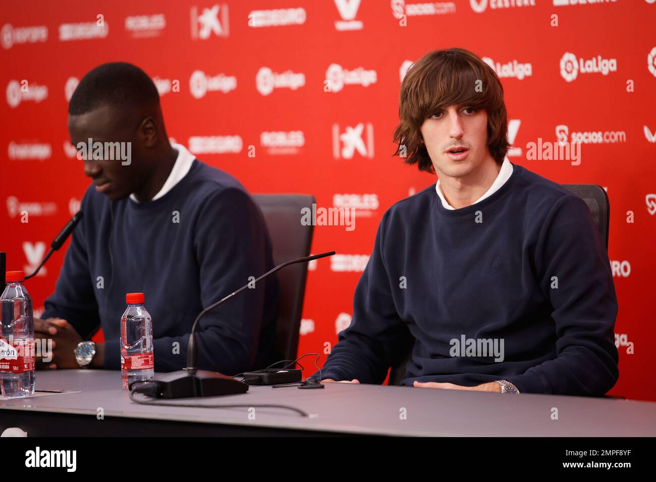 Seville, Spain. 31st Jan, 2023. Footballers Bryan Gil (R) and Pape ...