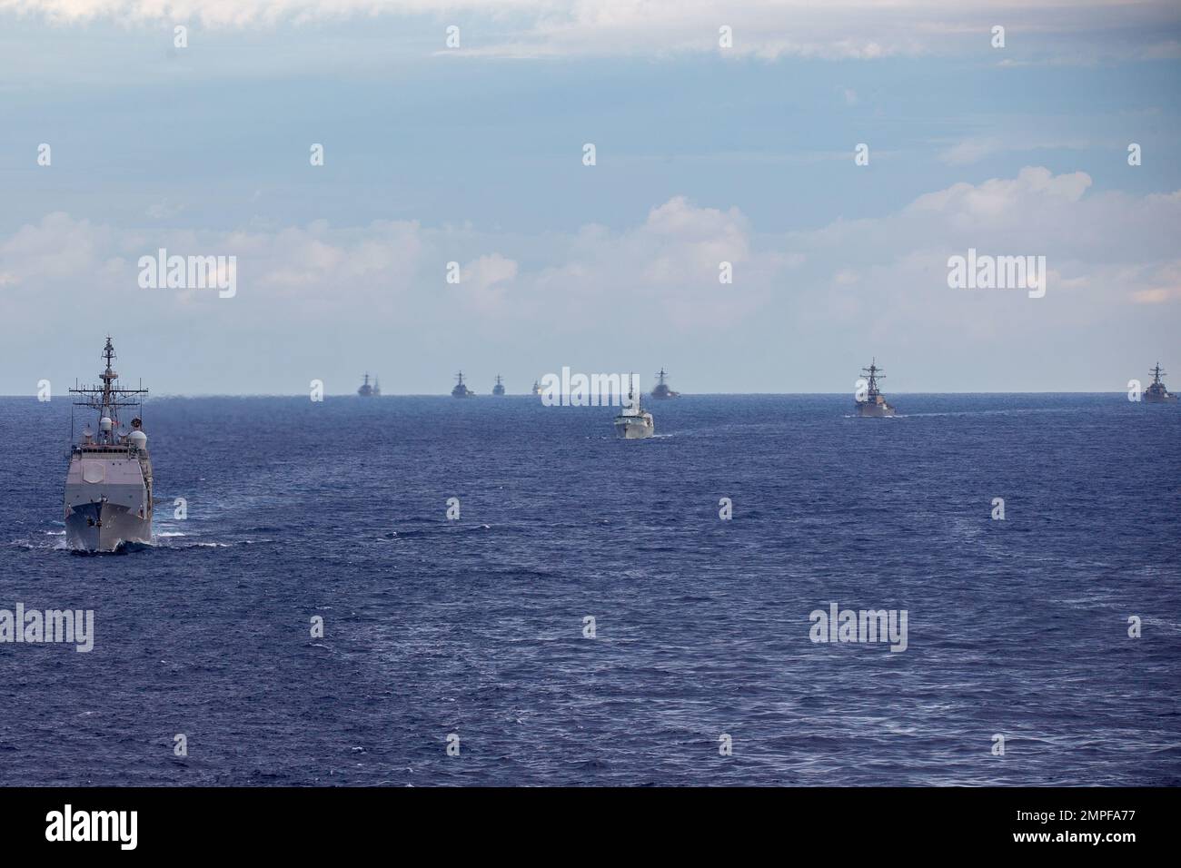 Ticonderoga-class guided missile cruiser USS Normandy (CG 60), HMCS ...