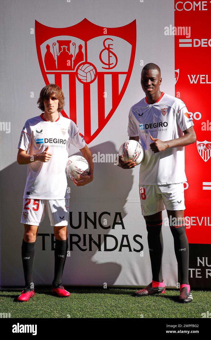 Seville, Spain. 31st Jan, 2023. Footballers Bryan Gil (L) and Pape ...