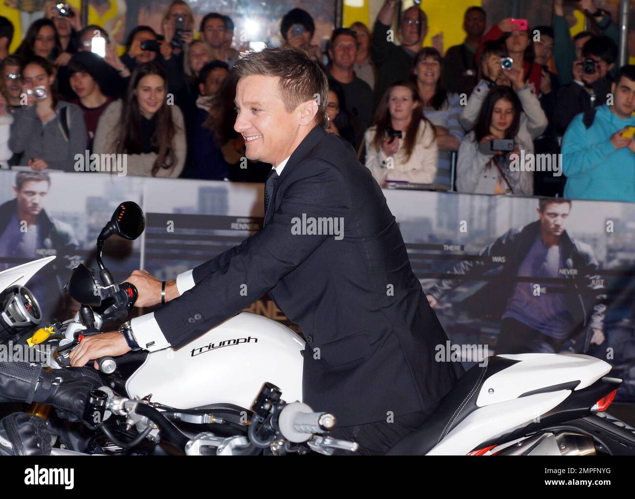 Jeremy Renner Bourne Legacy Motorcycle