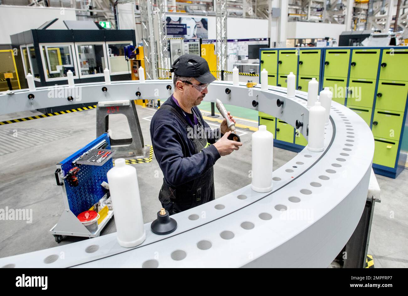 Cuxhaven, Germany. 31st Jan, 2023. A Siemens Gamesa employee assembles ...