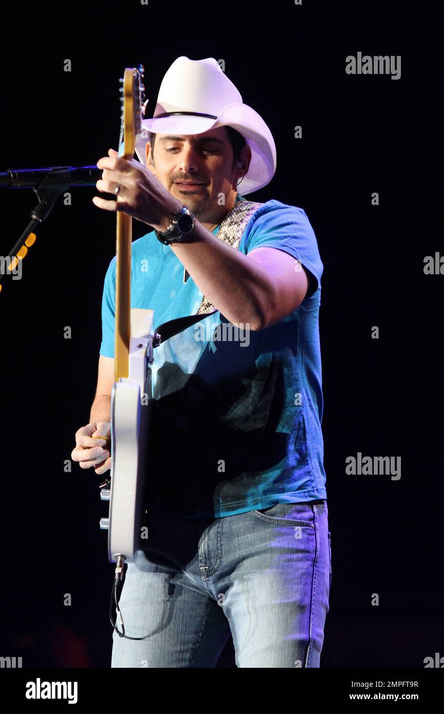 Brad Paisley performs in concert for the final time of his "H2O II Tour ...