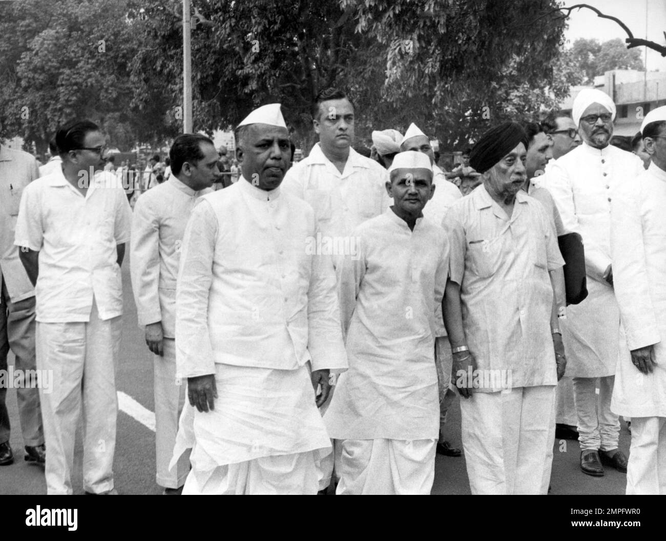 Lal Bahadur Shastri, white hat, centre, India's new Prime Minister ...