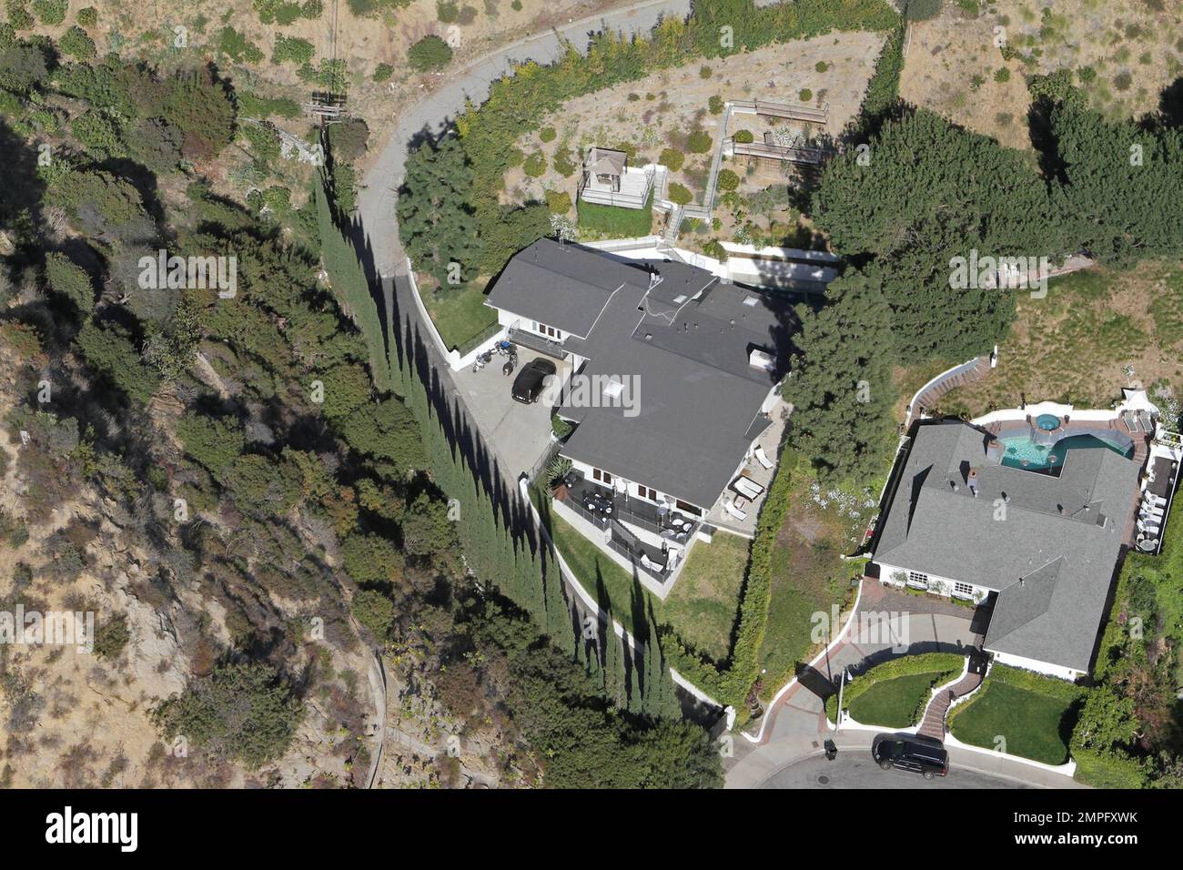 Aerial views of the $1.9 million dollar home Russell Brand reportedly ...