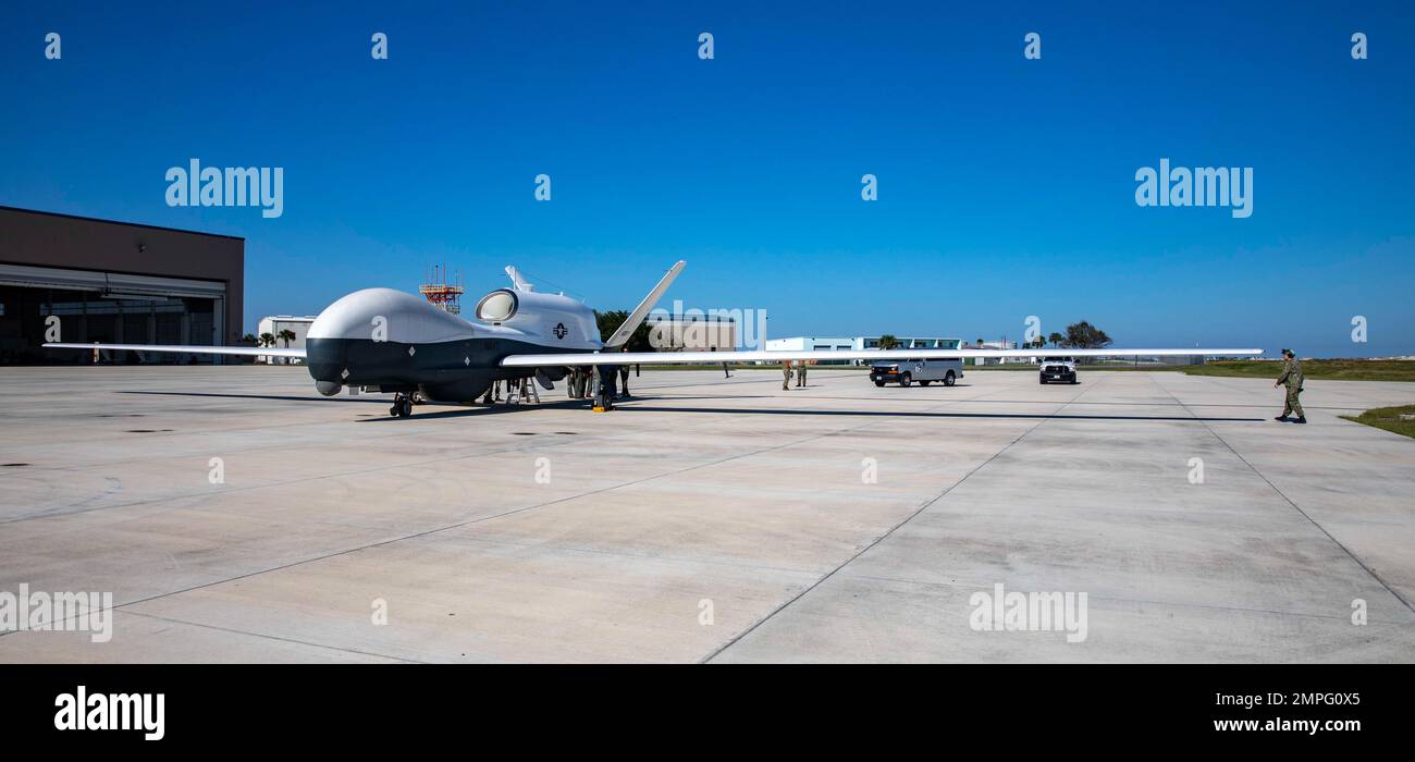 221014-N-KY668-1014 NAVAL STATION MAYPORT, Fla. - (Oct. 14, 2022) - An ...
