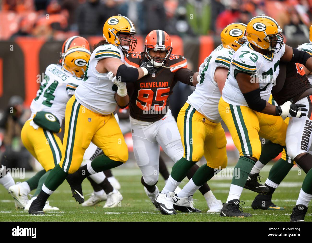 Cleveland Browns defensive end Myles Garrett (95) rushes the passer ...