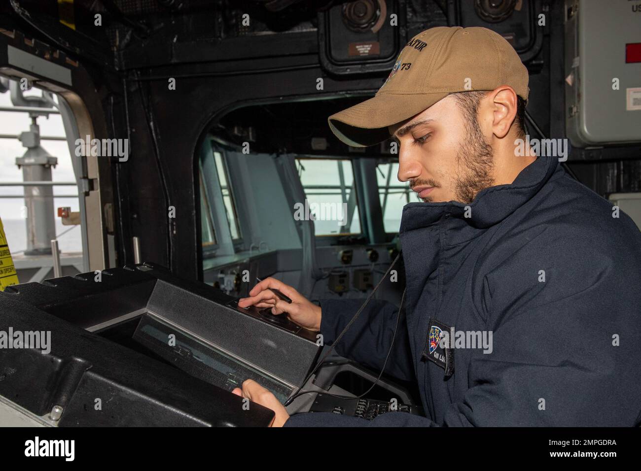 221014-N-SN516-1036 PACIFIC OCEAN (Oct. 14, 2022) U.S. Navy ...