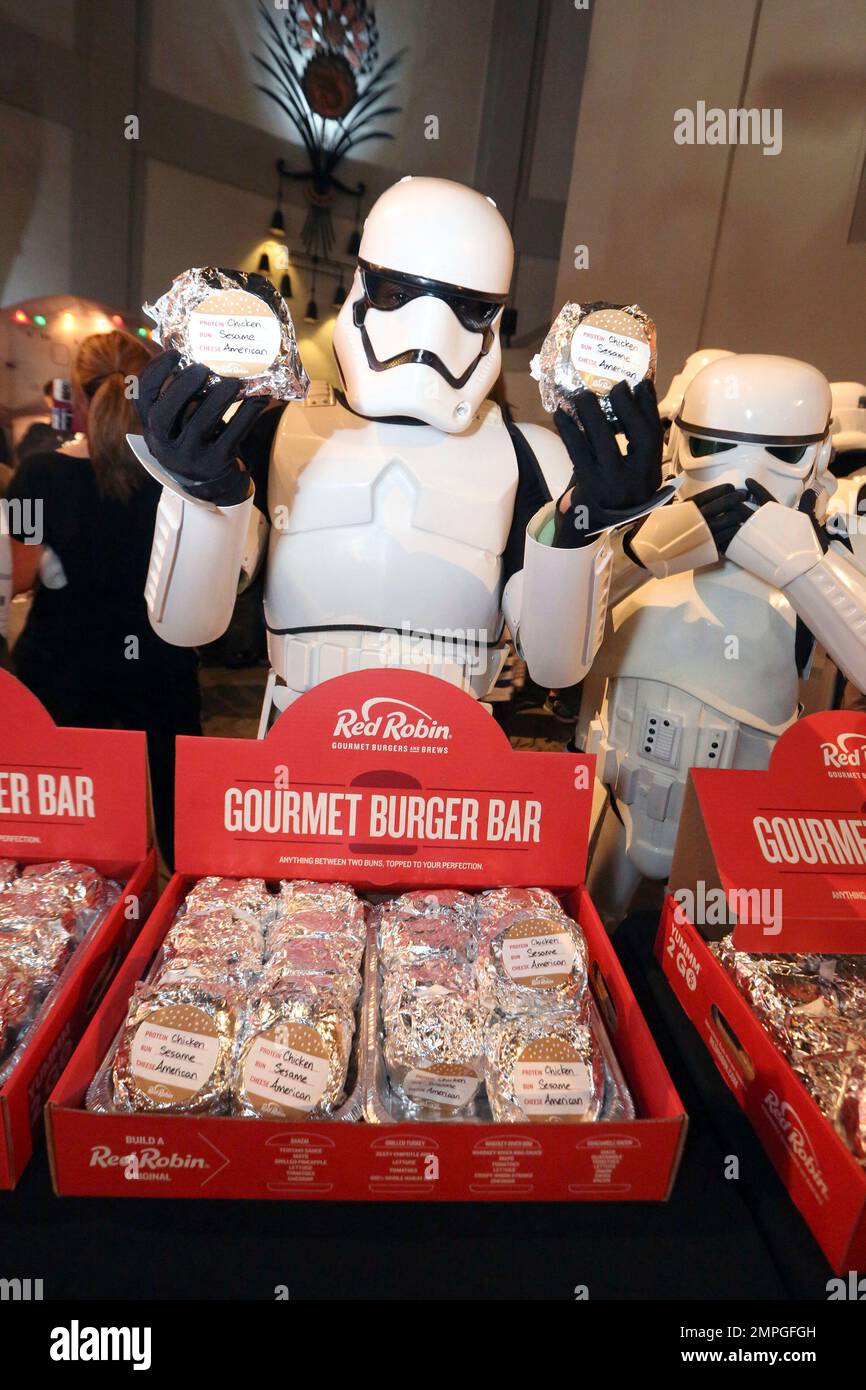 Jedi Stormtroopers invade TCL Chinese Theaters to deliver Red Robin ...