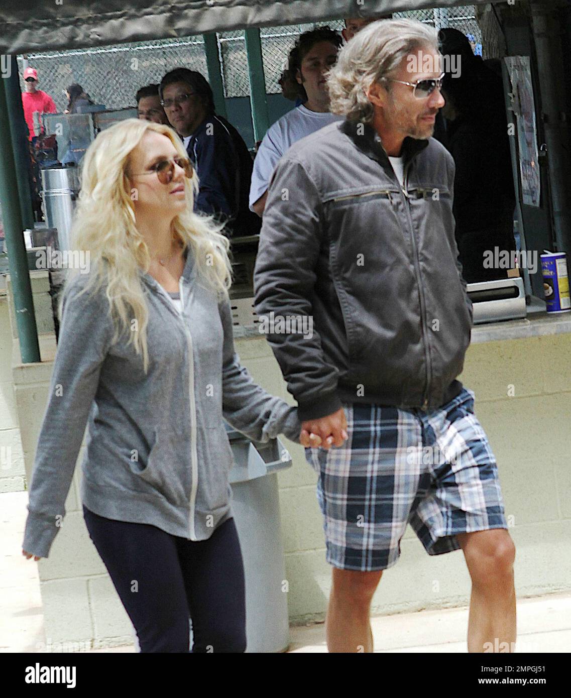 EXCLUSIVE!! Britney Spears and boyfriend Jason Trawick holding hands at ...
