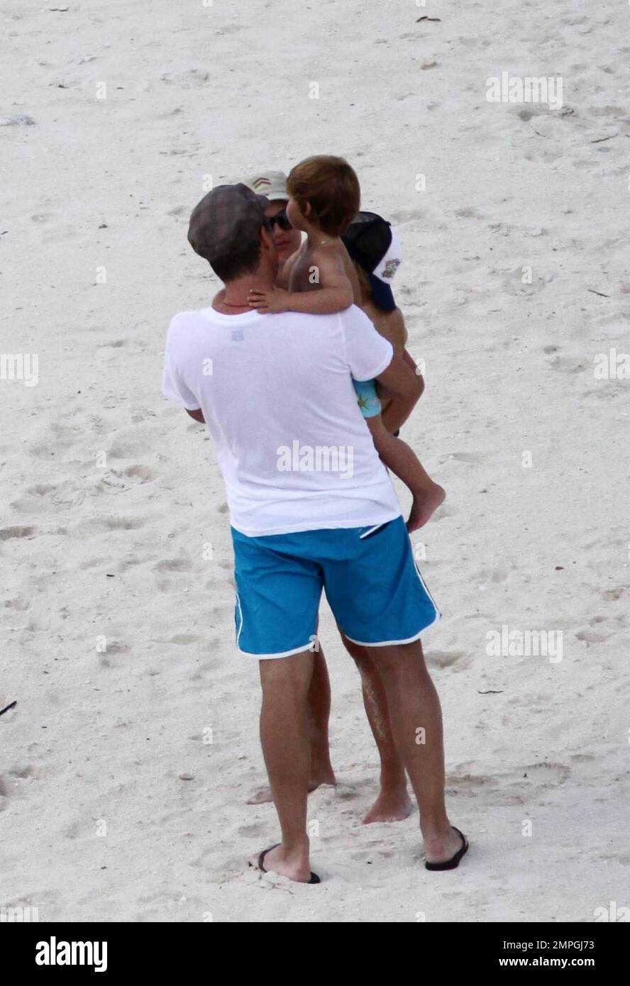 Britney spears young hi-res stock photography and images - Alamy