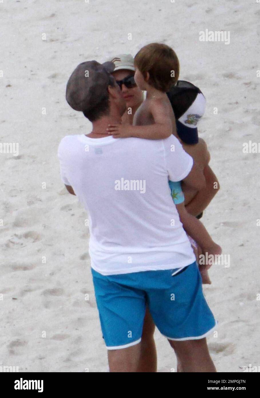 Britney spears young hi-res stock photography and images - Alamy