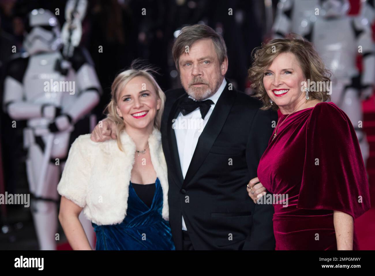 Chelsea Hamill, Mark Hamill and Marilou York pose for photographers ...