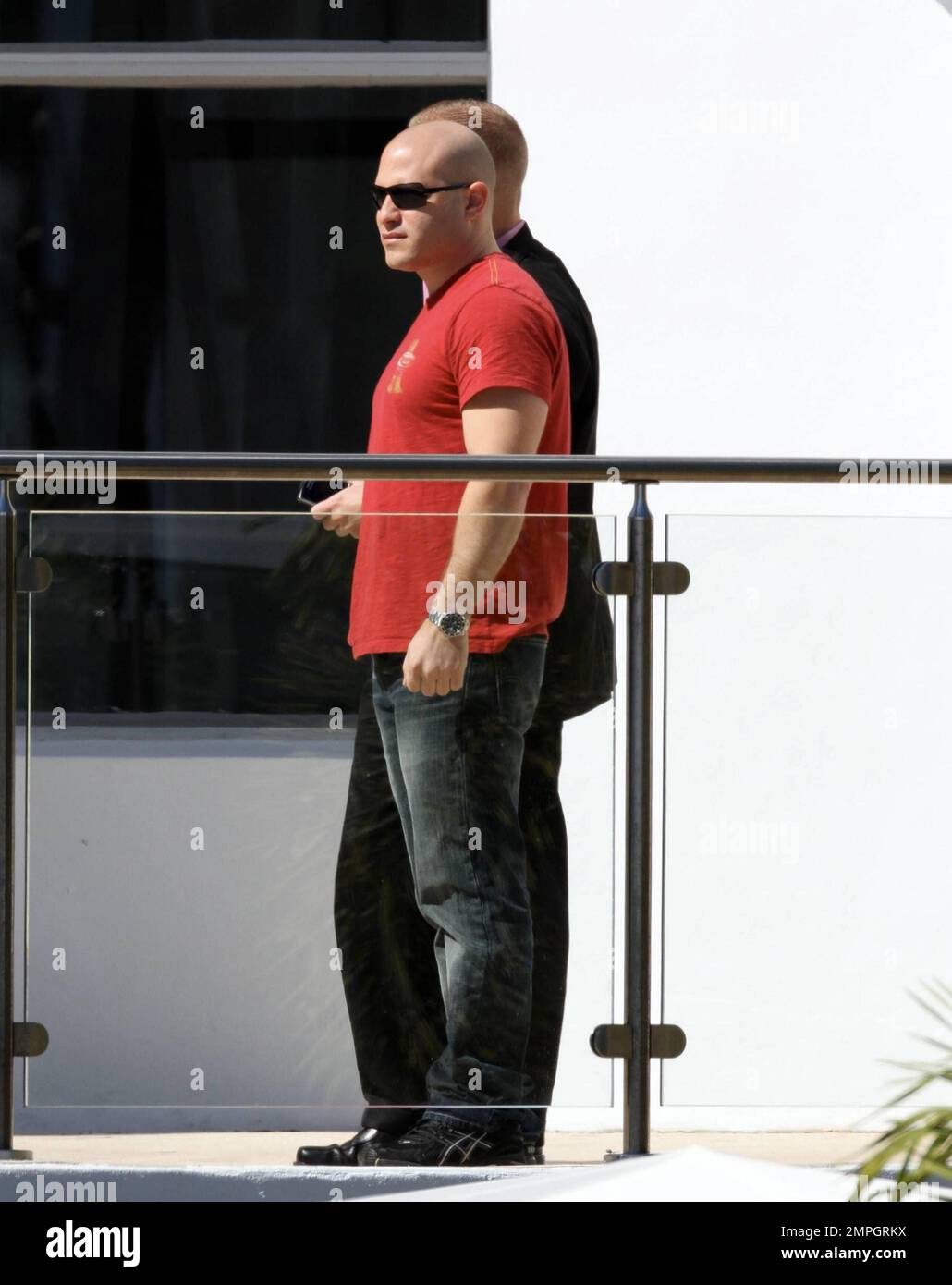 Britney Spears' bodyguard Edan Yemini stands outside of a Miami hotel ...