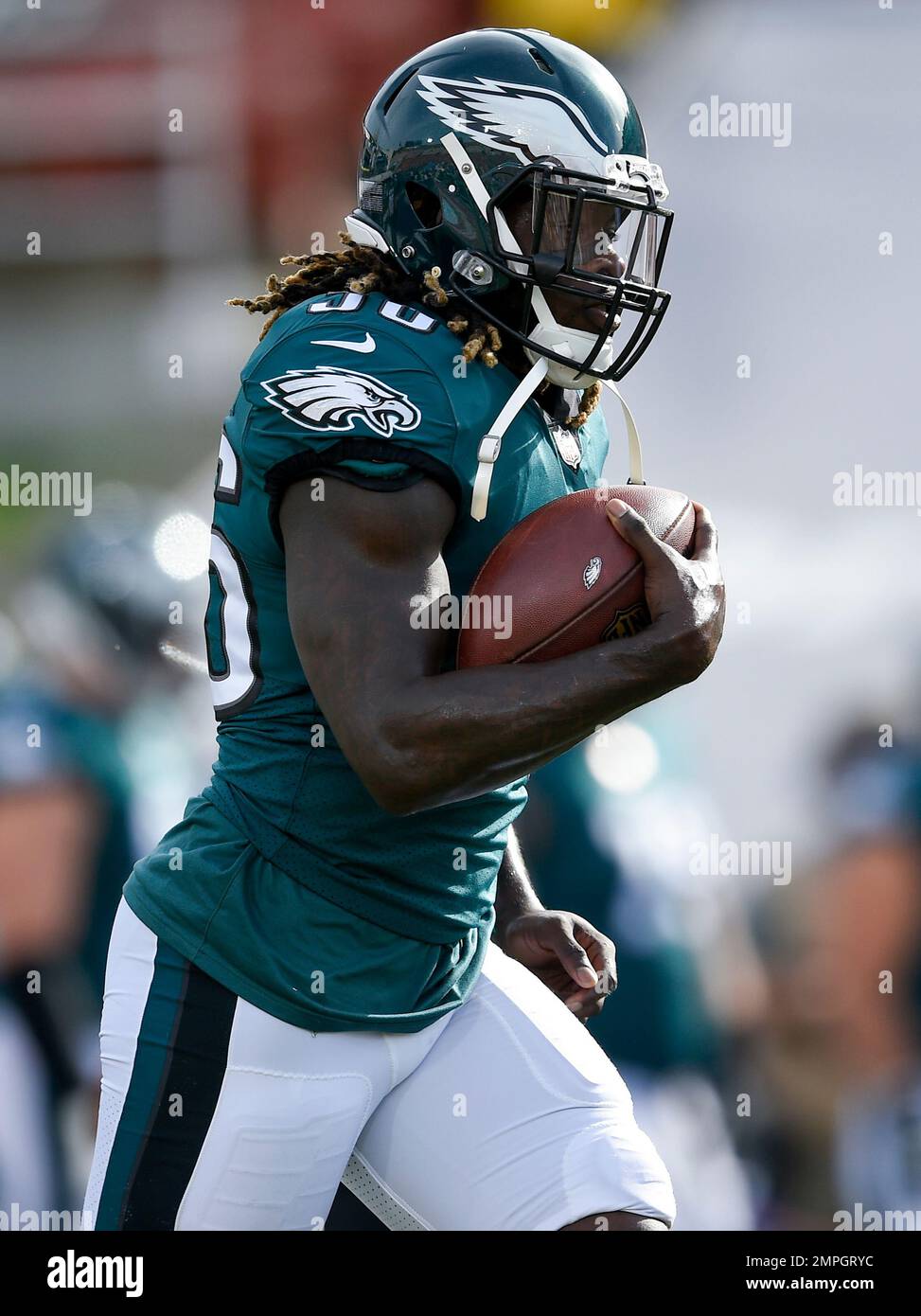 Philadelphia Eagles running back Jay Ajayi warms up before an NFL ...