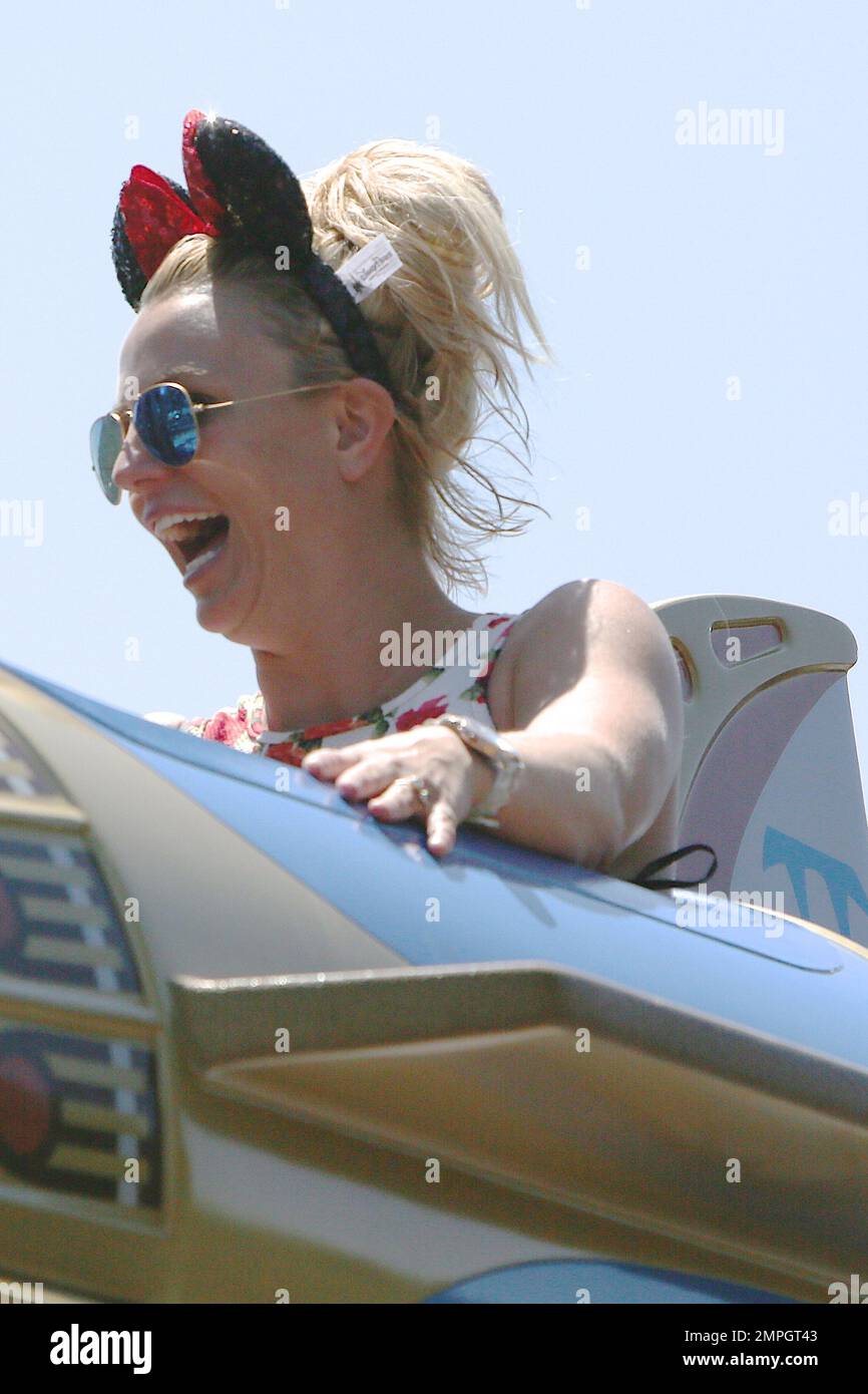 Britney Spears enjoys the fourth of July weekend with her sons at ...