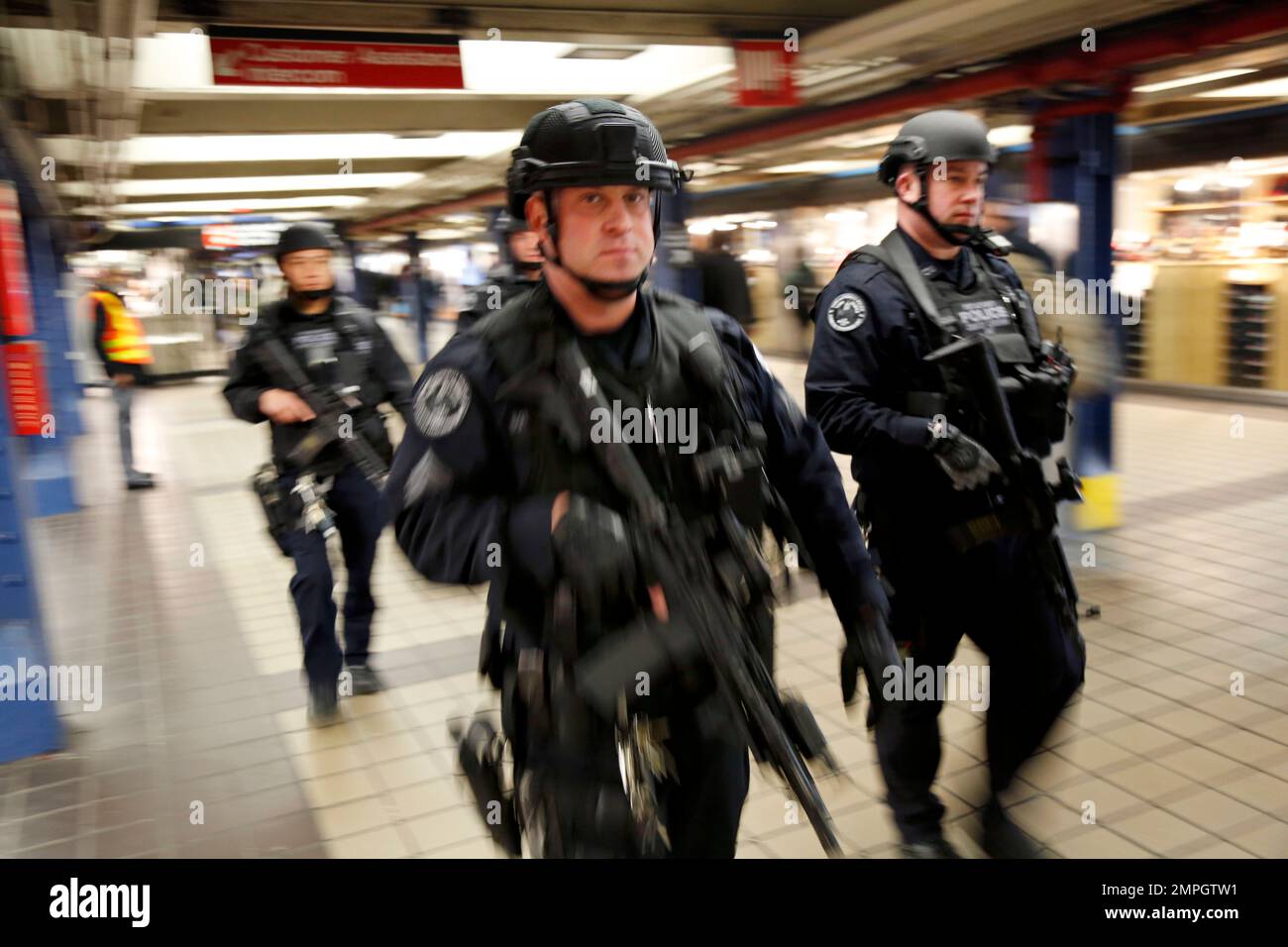 New york port authority explosion hi-res stock photography and images ...