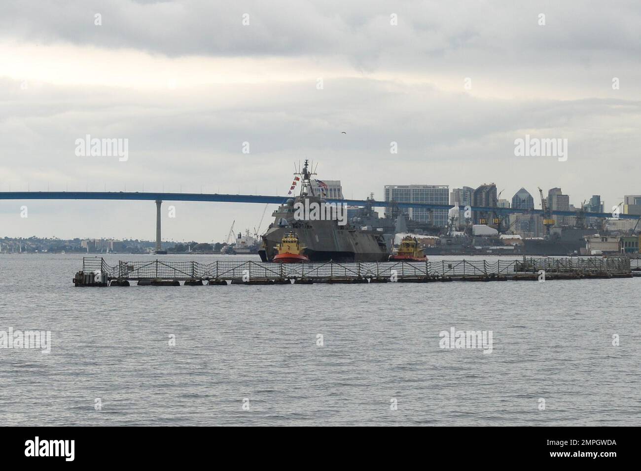 221015-N-ZS023-1011 SAN DIEGO (Oct 15, 2022) Independence-variant ...