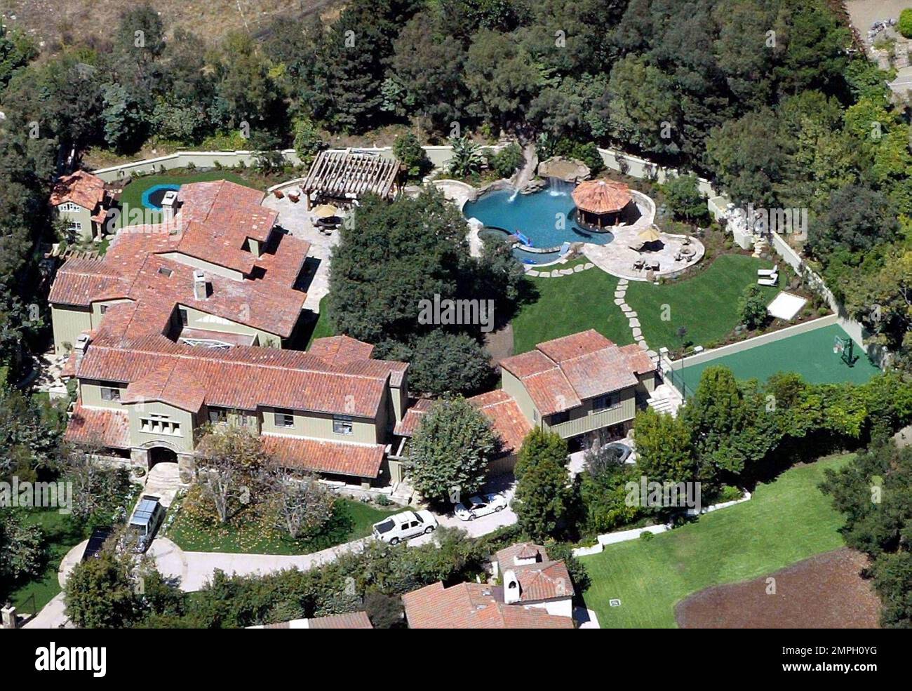 Exclusive!! Britney Spear's Malibu mansion is finally complete after ...
