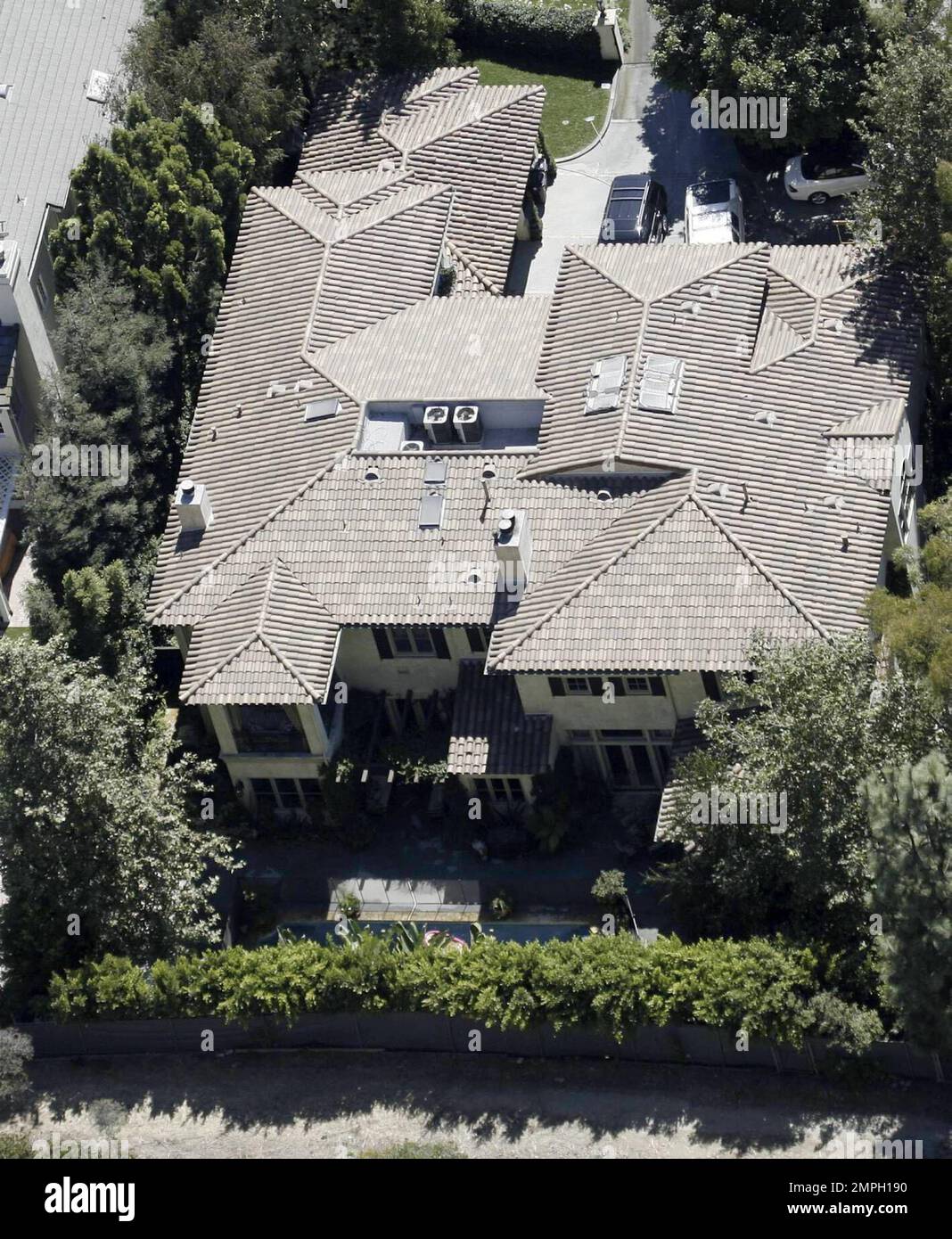 Exclusive!! This is the $7.9 million dollar Beverly Hills home in the ...