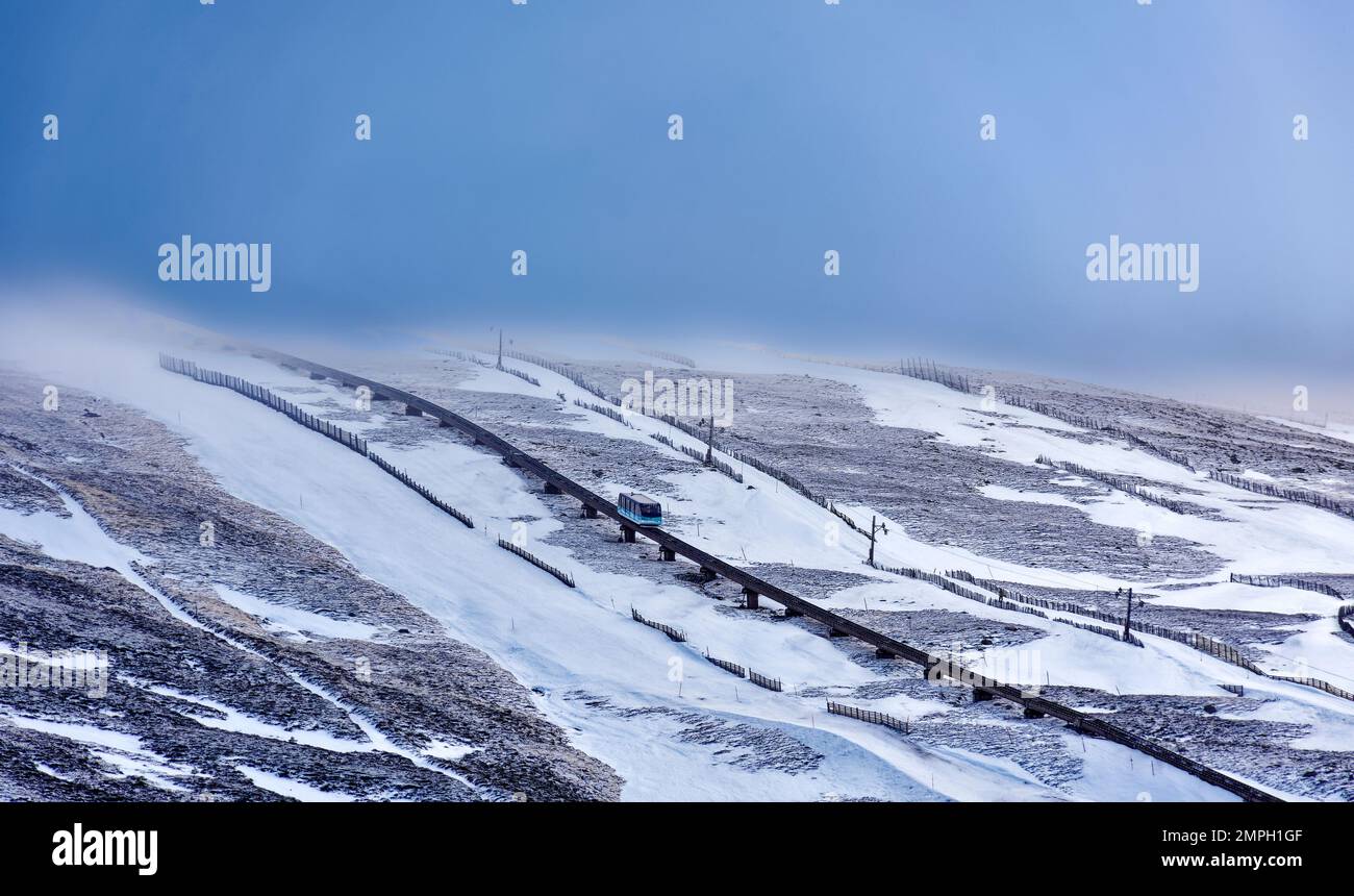 Travelling through scotland hi-res stock photography and images - Alamy