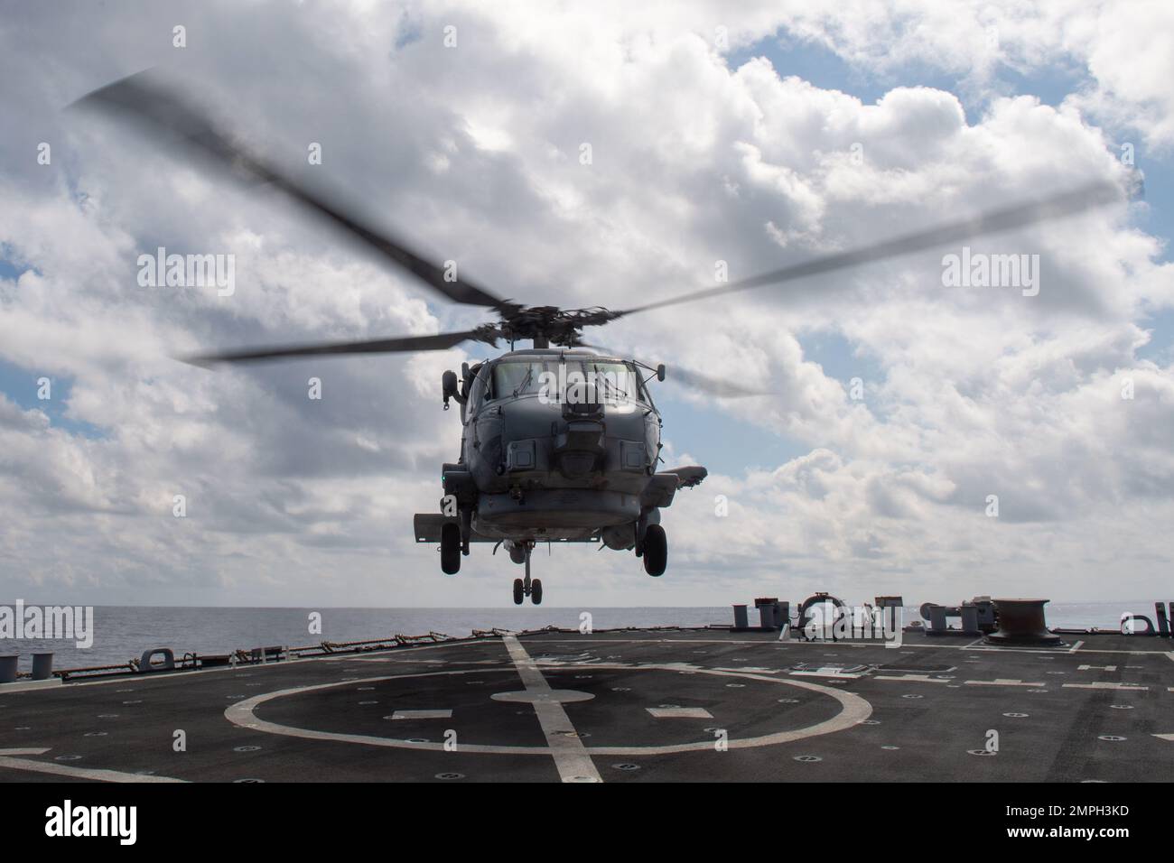 221015-N-SN516-1167 PACIFIC OCEAN (Oct. 15, 2022) A U.S. Navy MH-60R ...