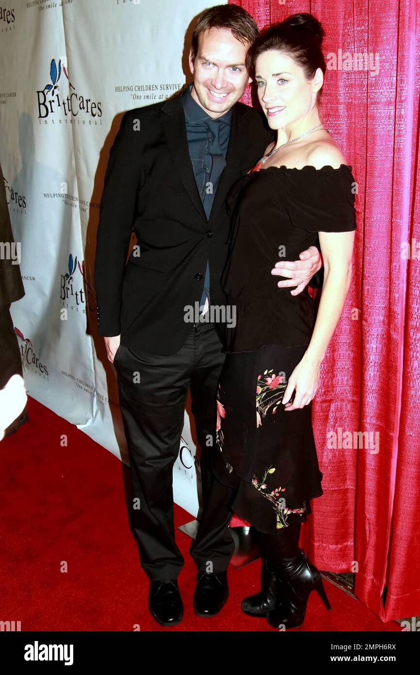 Danielle Petty and her companion walk the post-Golden Globes red carpet ...