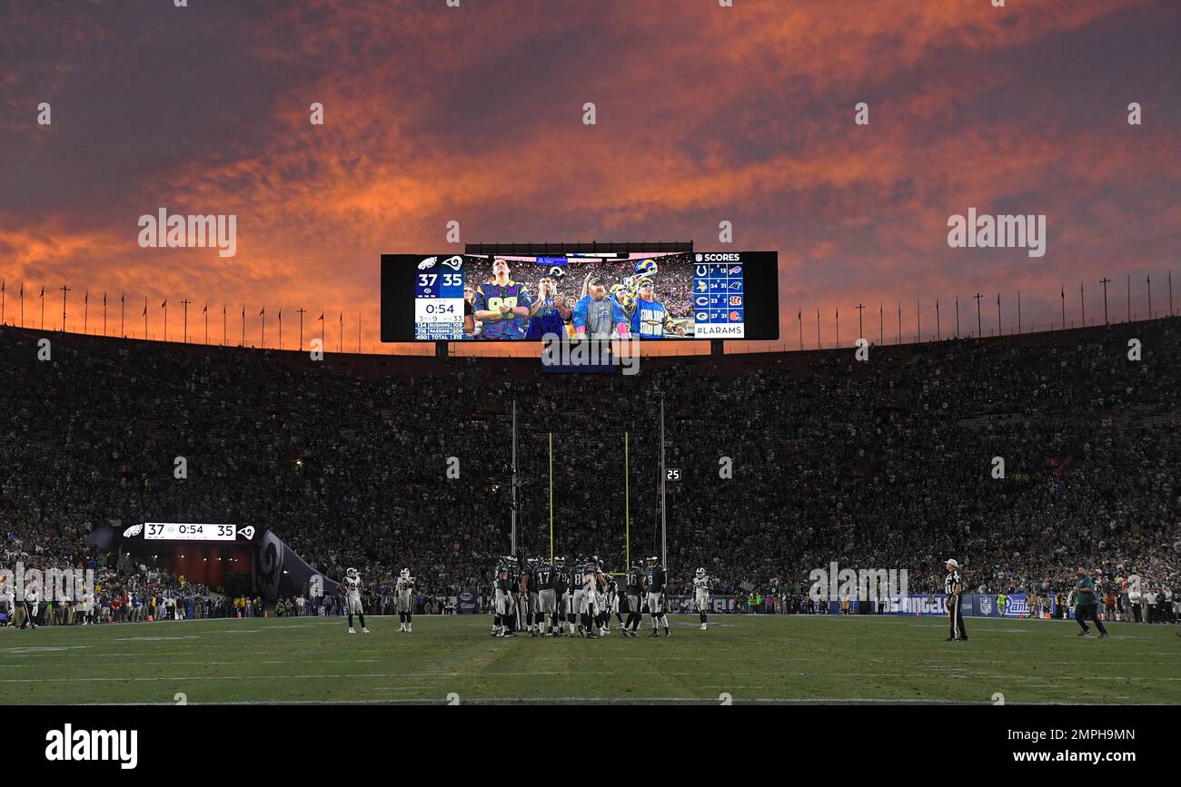 Philadelphia Eagles line up against the Los Angeles Rams during the ...