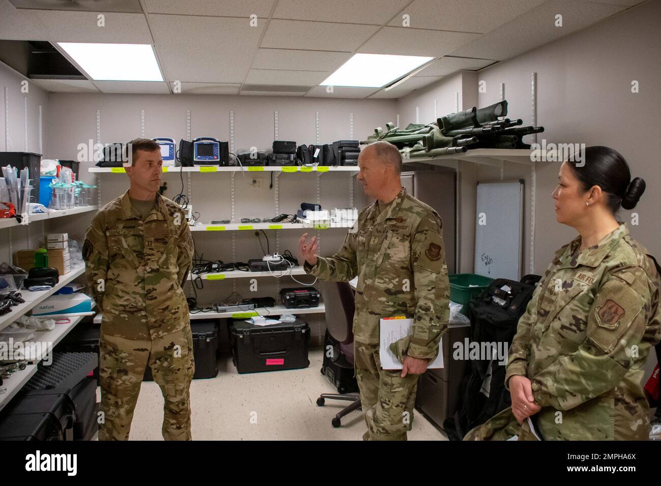 932nd medical squadron hi-res stock photography and images - Alamy