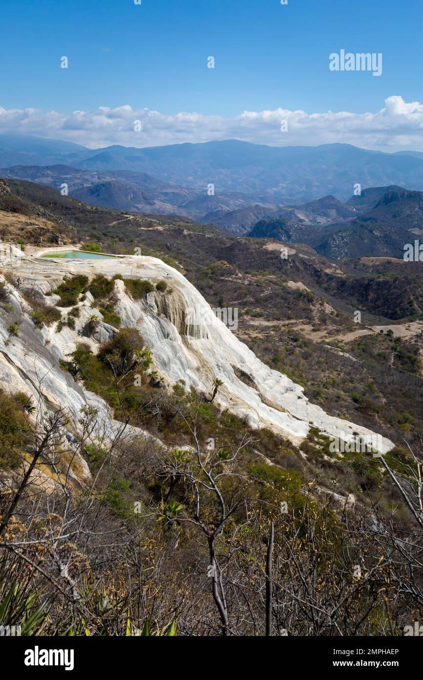 Beautiful landscape of San Lorenzo Albarradas mountains in Hierve el ...