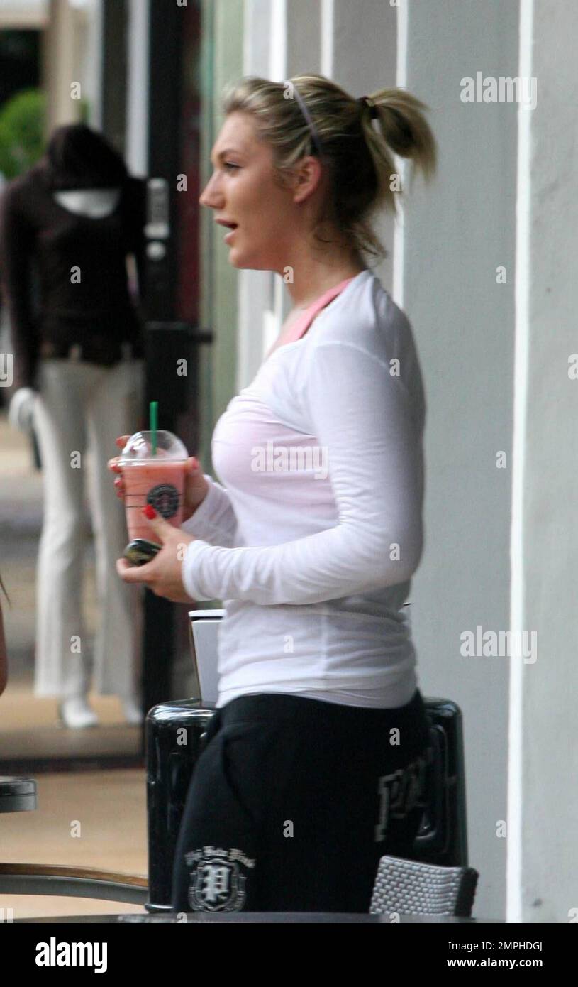 Exclusive!! Brooke Hogan went jogging with a pal on Miami Beach's ...