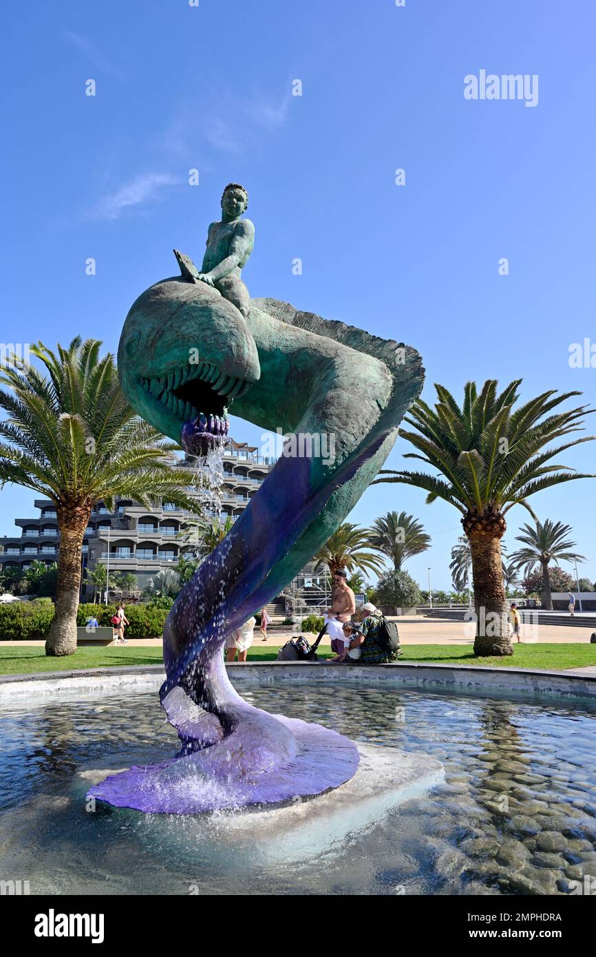 Man riding a serpent hi-res stock photography and images - Alamy