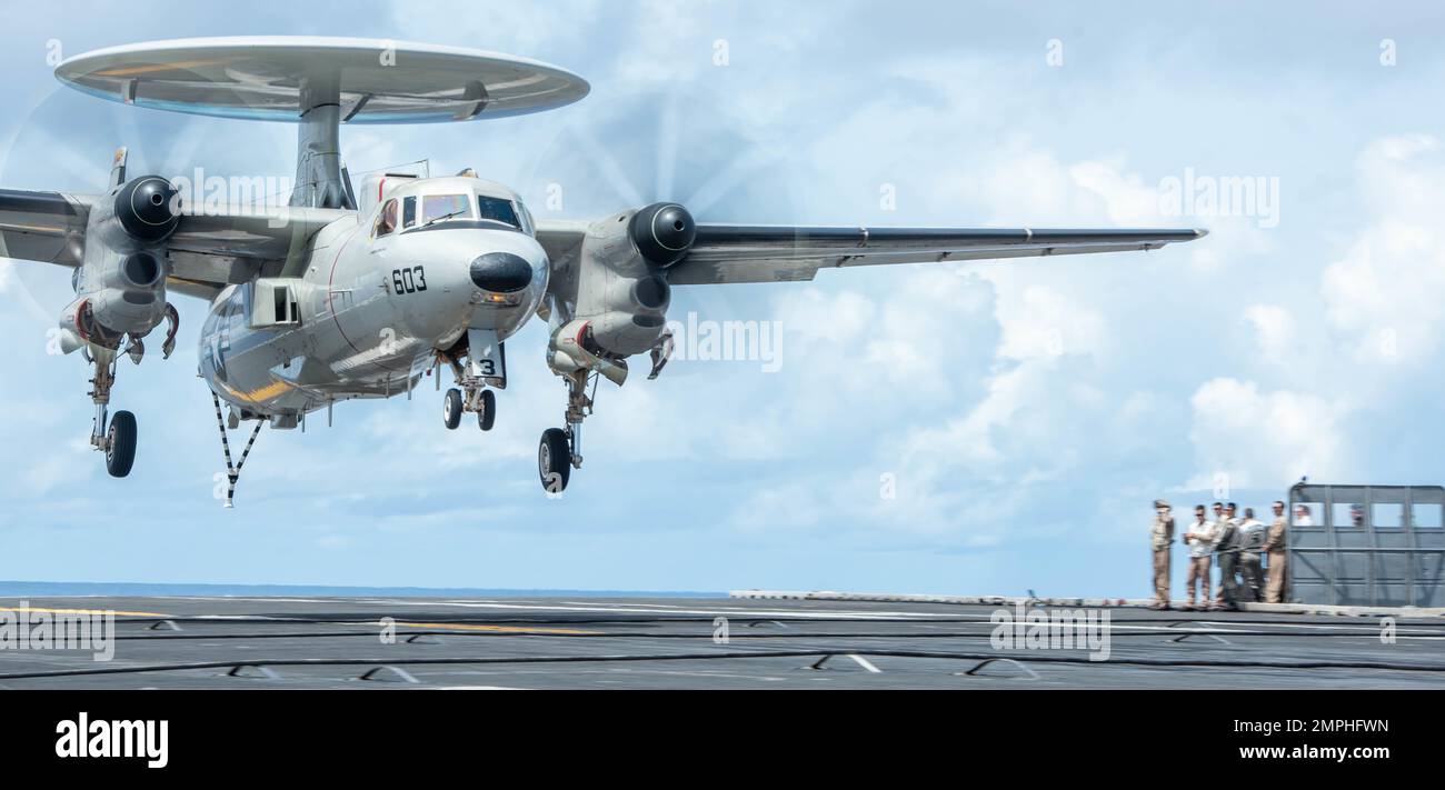 221020-N-UF592-1115 PHILIPPINE SEA (Oct. 20, 2022) An E-2D Hawkeye ...