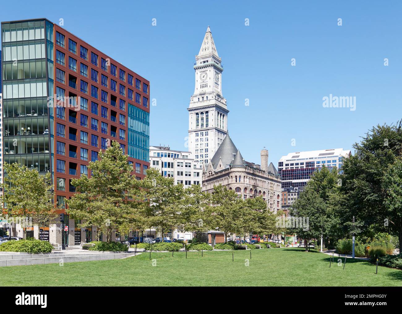 Boston landmark Custom House Tower, built in 1915 atop the Custom House ...