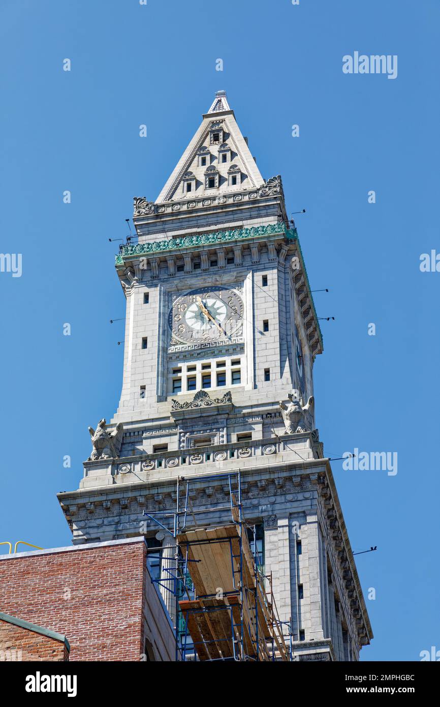 Boston landmark Custom House Tower, built in 1915 atop the Custom House ...