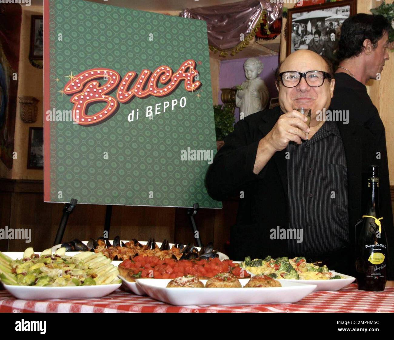 Danny devitos hi-res stock photography and images - Alamy
