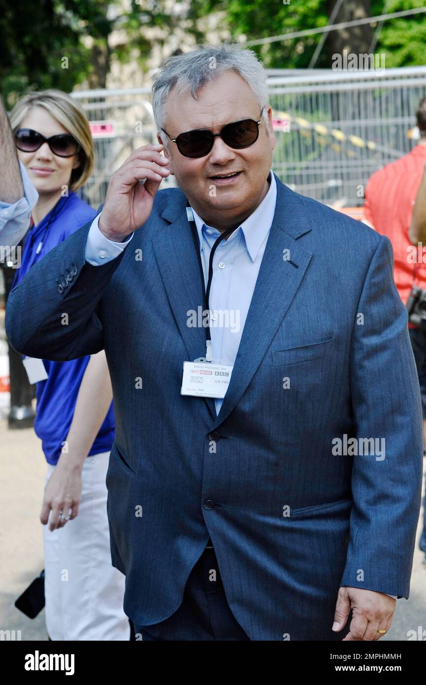Eamon Holmes at Buckingham Palace on the day before the royal wedding ...