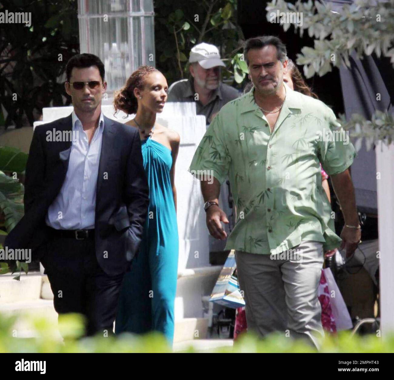 Burn notice bruce campbell hi-res stock photography and images - Alamy