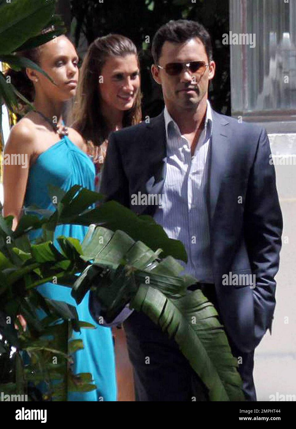 - Jeffrey Donovan and Bruce Campbell film a scene for Burn Notice in ...