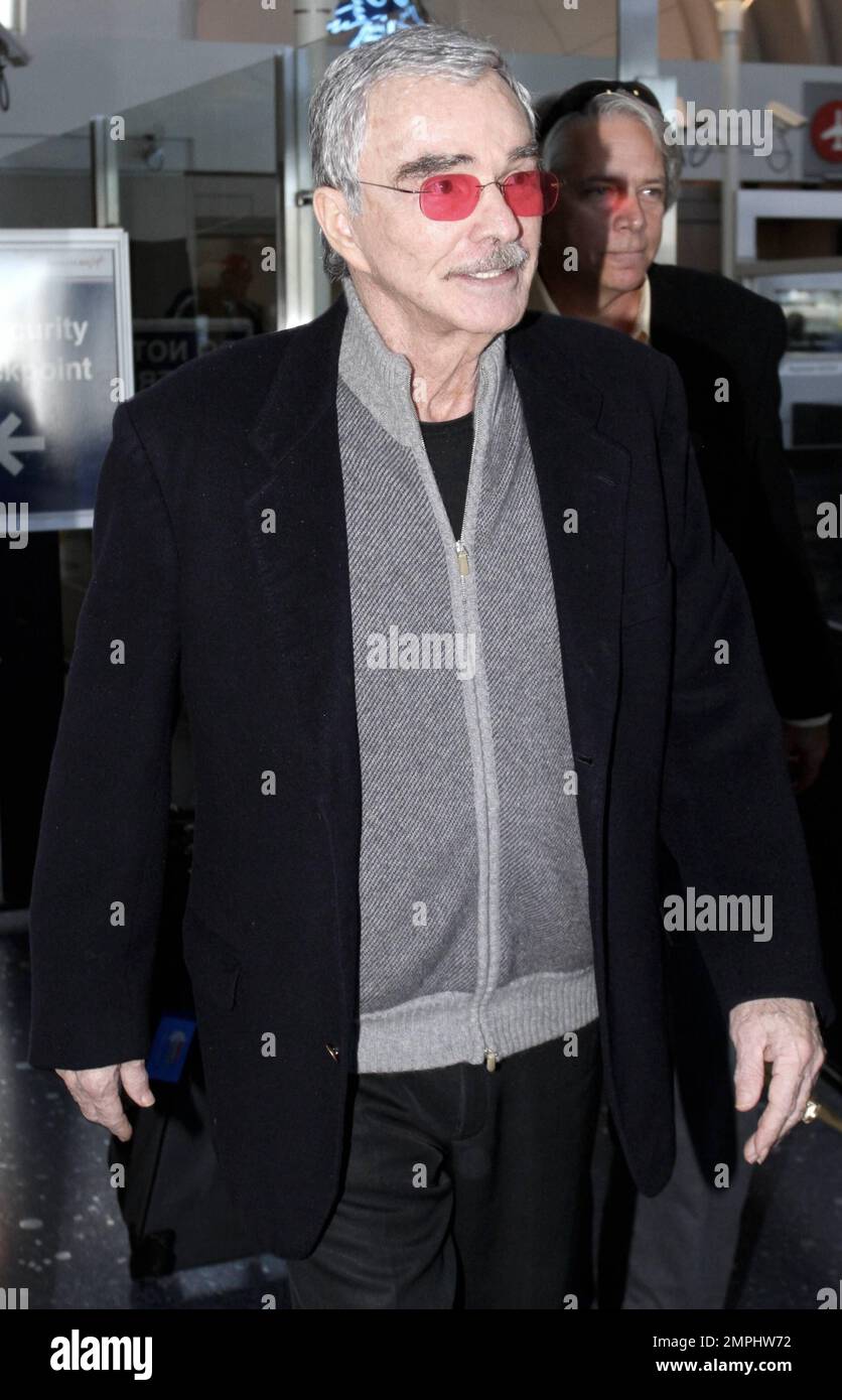 Burt Reynolds Was Spotted Arriving At Lax Airport From A Flight From Ft