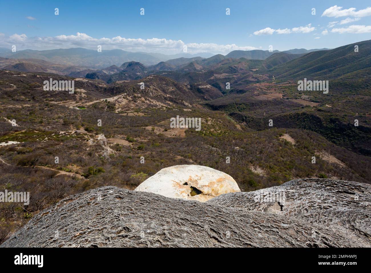Beautiful landscape of San Lorenzo Albarradas mountains in Hierve el ...