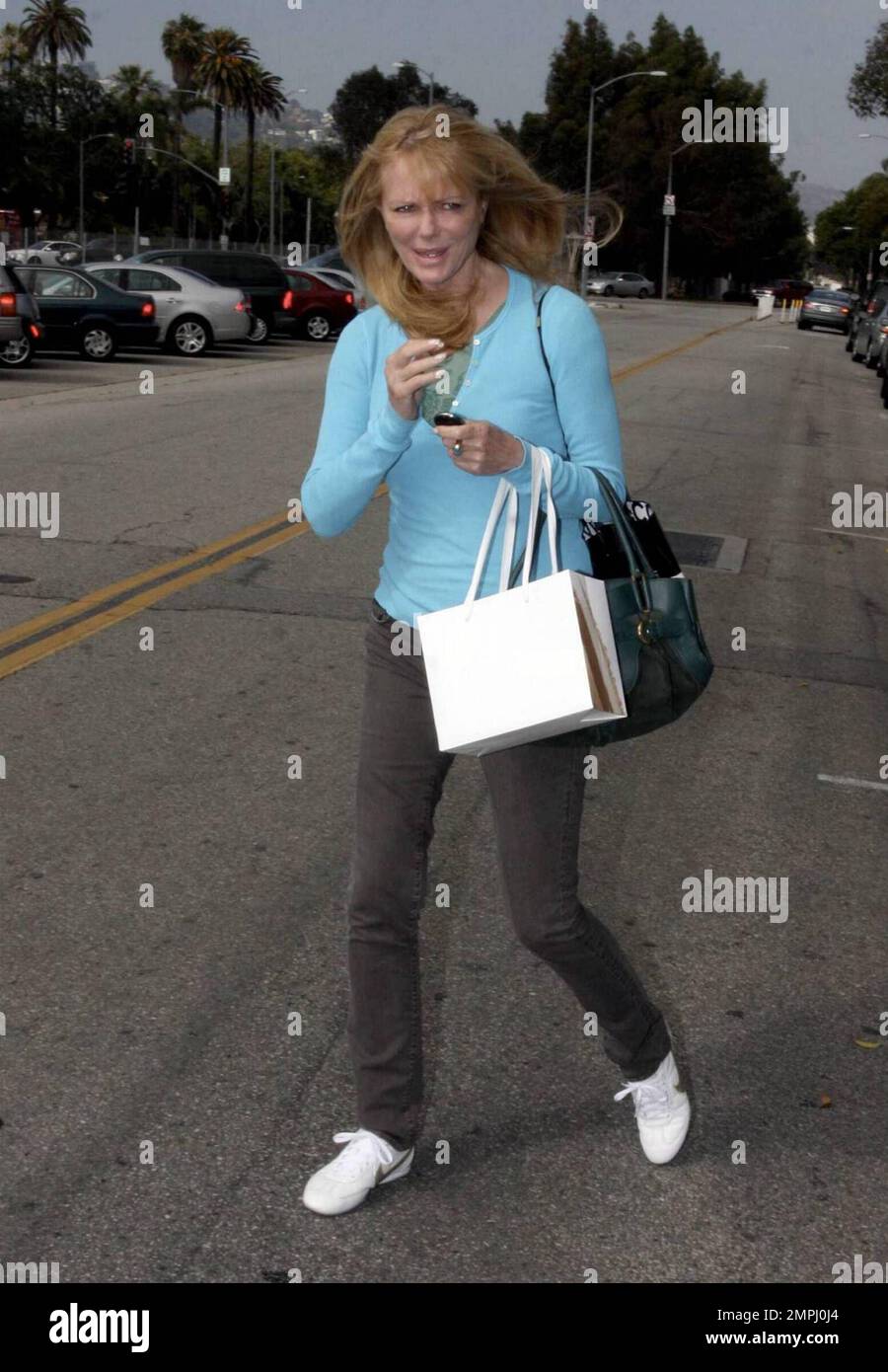 Model Cheryl Tiegs pays a visit to the Byron & Tracey Salon for a ...