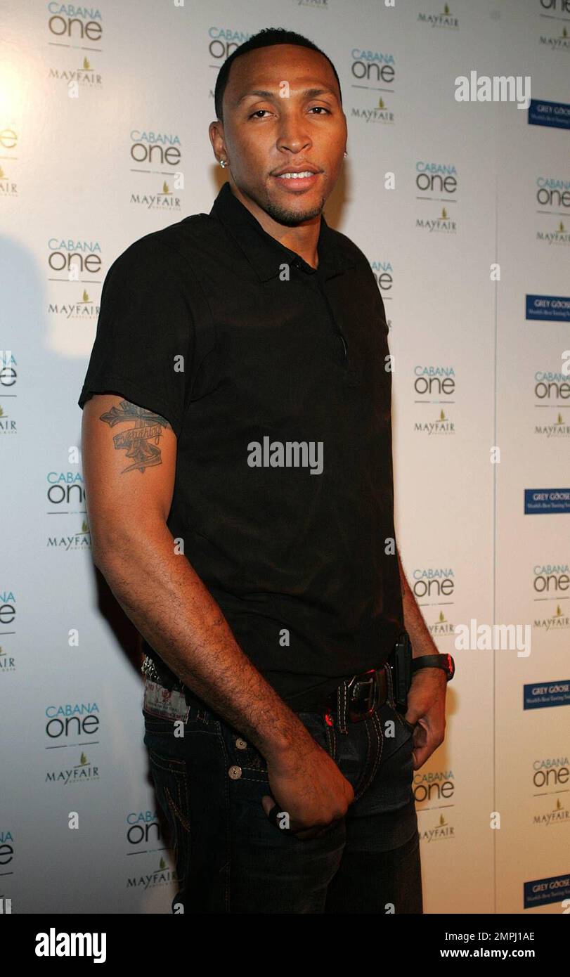 NBA star Shawn Marion appears on the red carpet for the grand opening ...