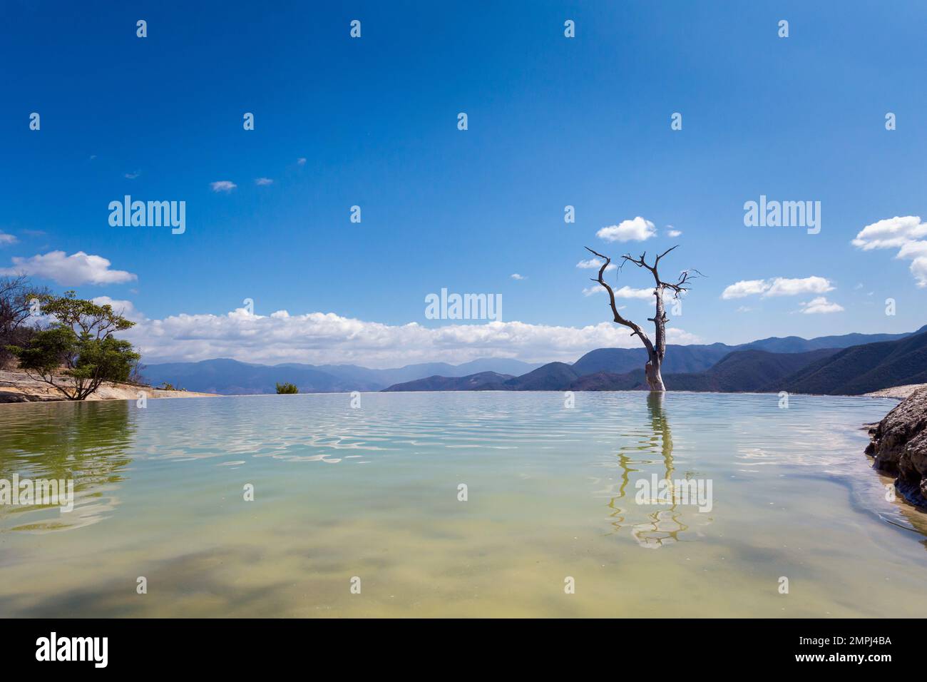 Beautiful landscape of natural infinity pool Hierve el Agua, waterfalls ...