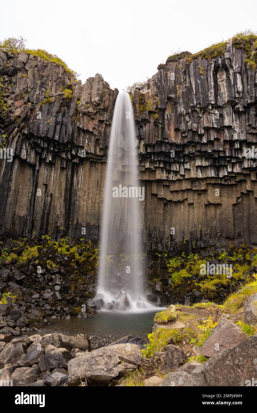 Basalt rock columns blue glacier hi-res stock photography and images ...