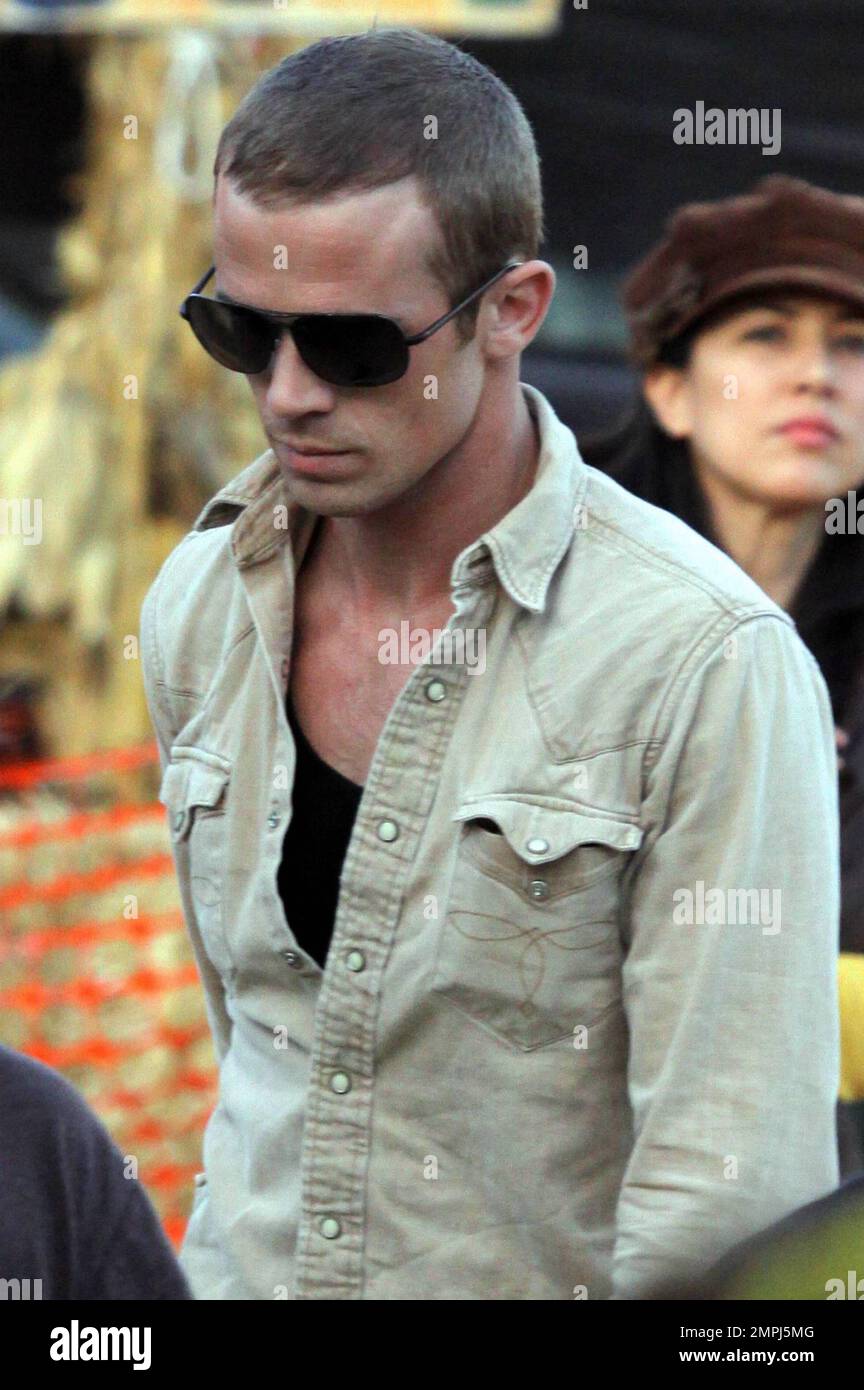 Actor Cam Gigandet of "Twilight" and "The O.C." fame visits Mr. Bones ...